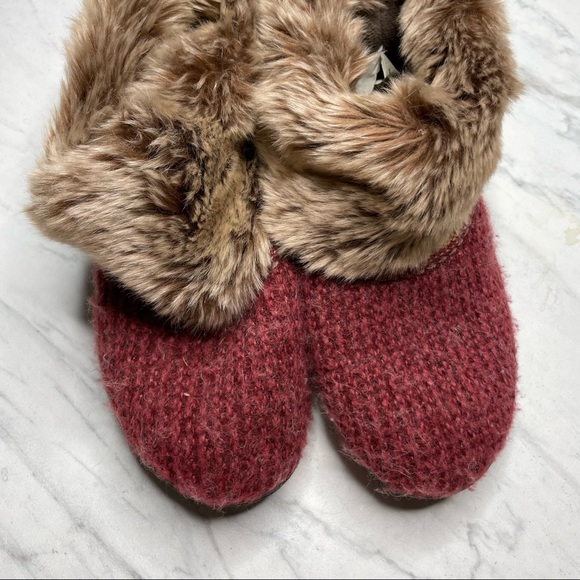 isotoner | Shoes | Isotoner Slippers | Poshmark